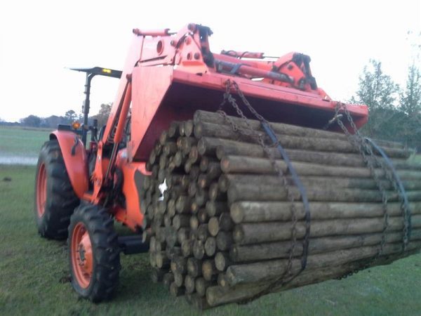 Kubota™ Quick-Attach Buckets - BoltOnHooks LLC